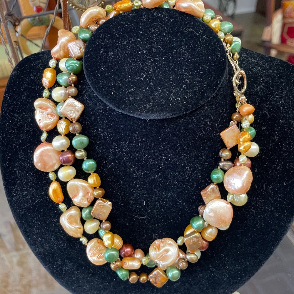 Triple Strand Vintage Beaded Necklace - Gem